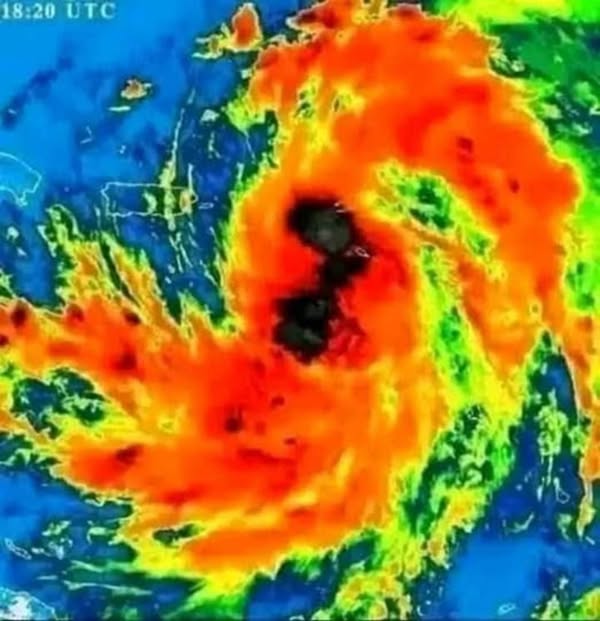 BREAKING NEWS Large HURRICANE CATEGORY forming… 7 See more - News Article